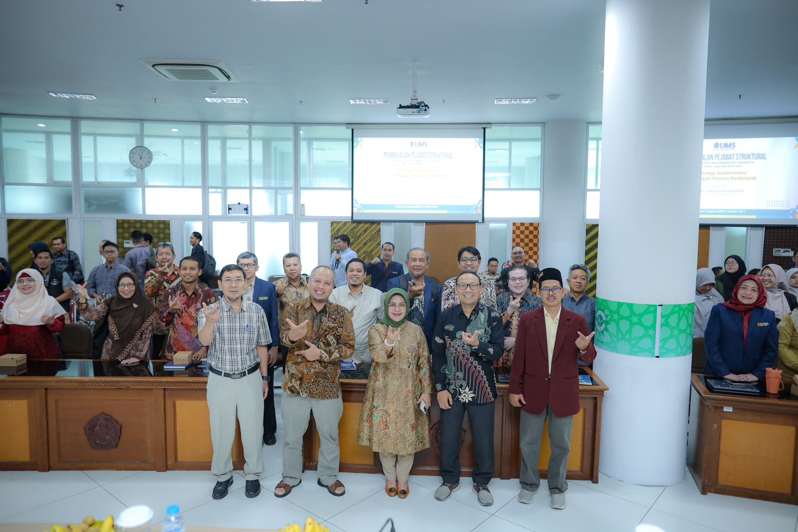 Kepala LLDIKTI VI Bekali Pejabat Struktural UMS 2025-2029 dengan ...